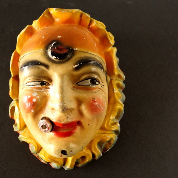 Vintage Face String Holder - Etsy