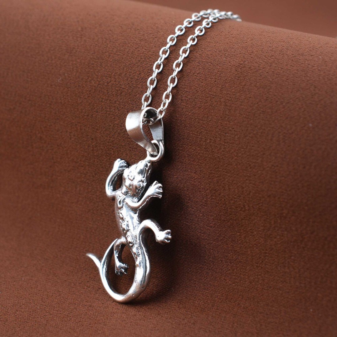 Lizard Pendant Necklace, Gecko Charm Necklace, Silver Animal Pendant ...