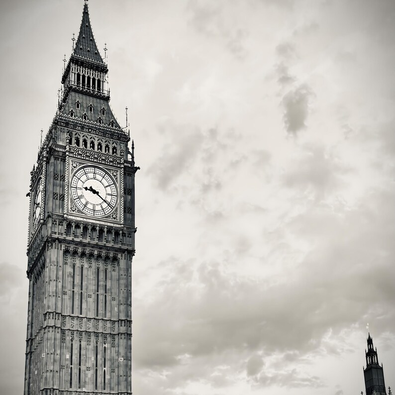 Printable Big Ben Historic London Wall Art Black and White Monochrome ...