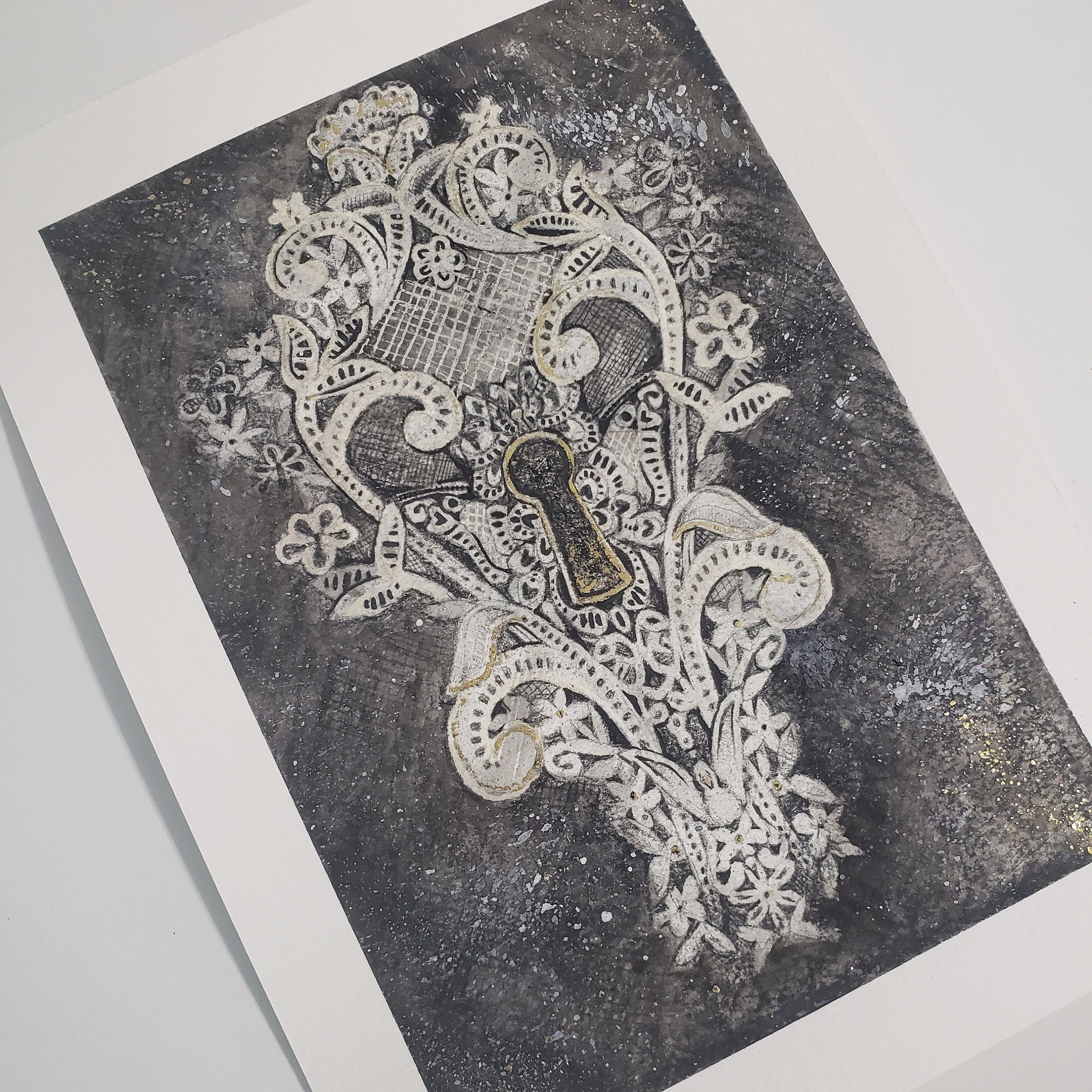 Alice In Wonderland Keyhole Drawing