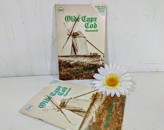 Olde Cape Cod illustrated Book by Noel W. Beyle Tourist Souvenir ...