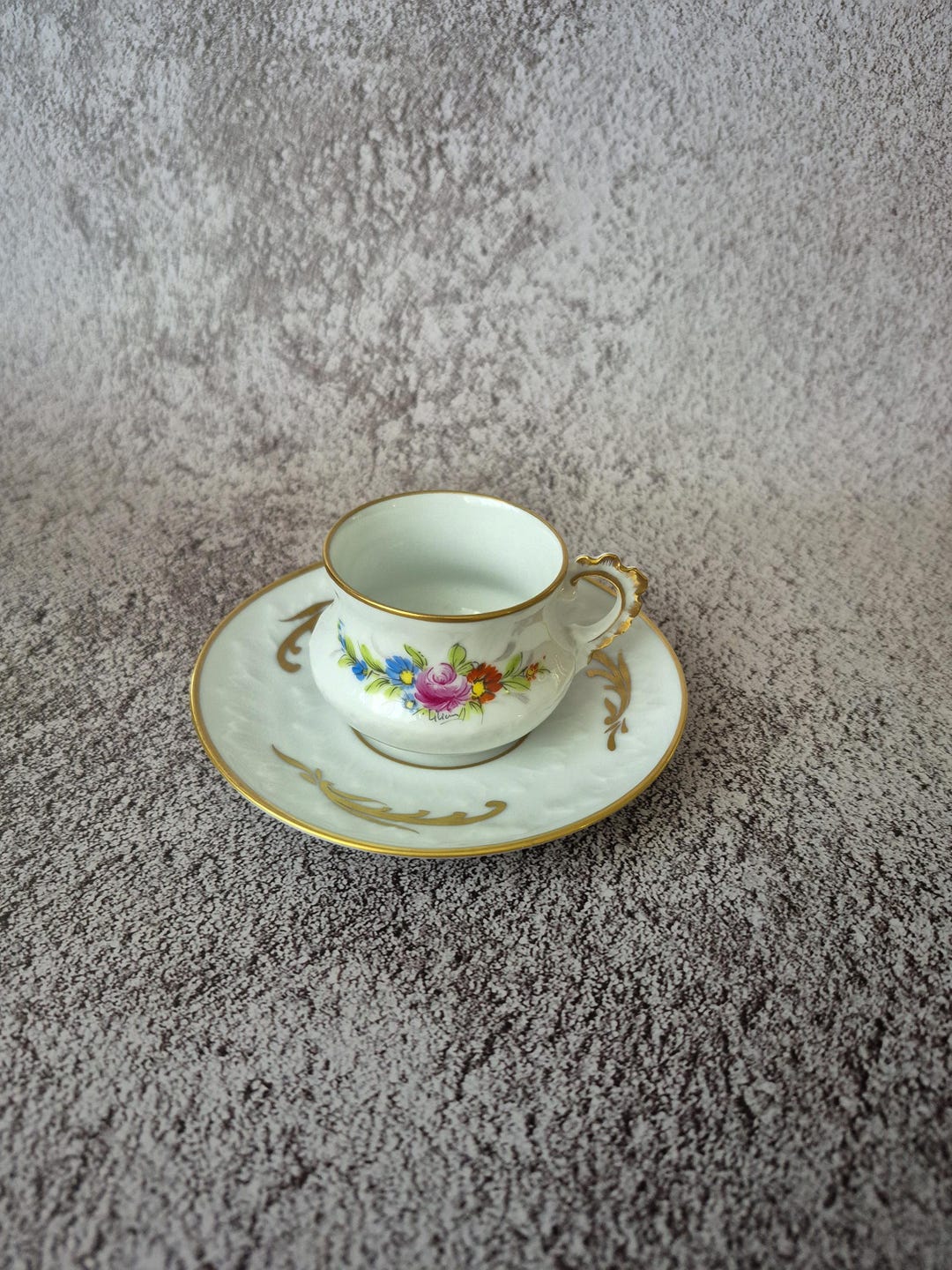 Tasse Mit Goldrand Alt