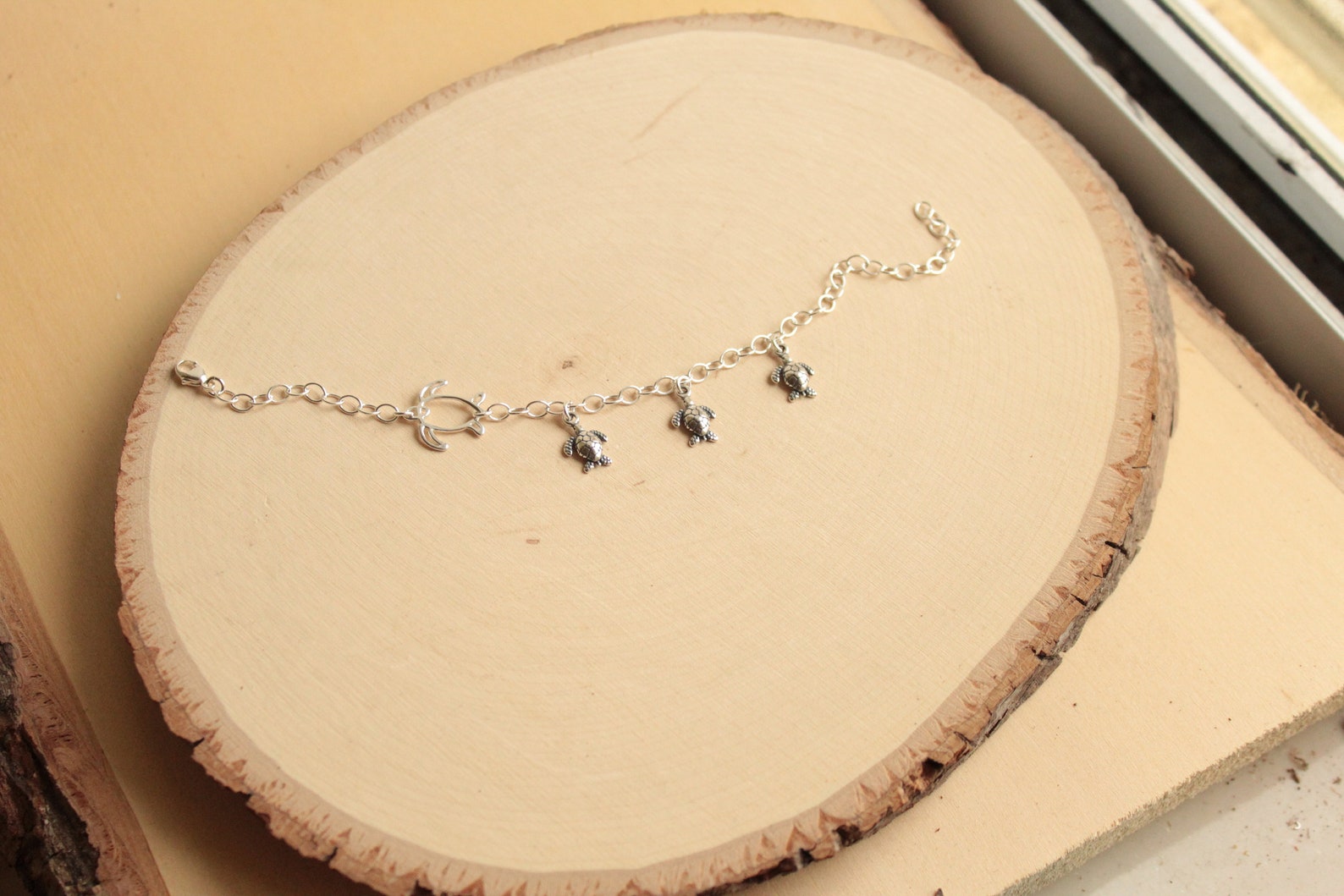 Sterling Silver Sea Turtle Family Tree Bracelet - Customize How Many ...