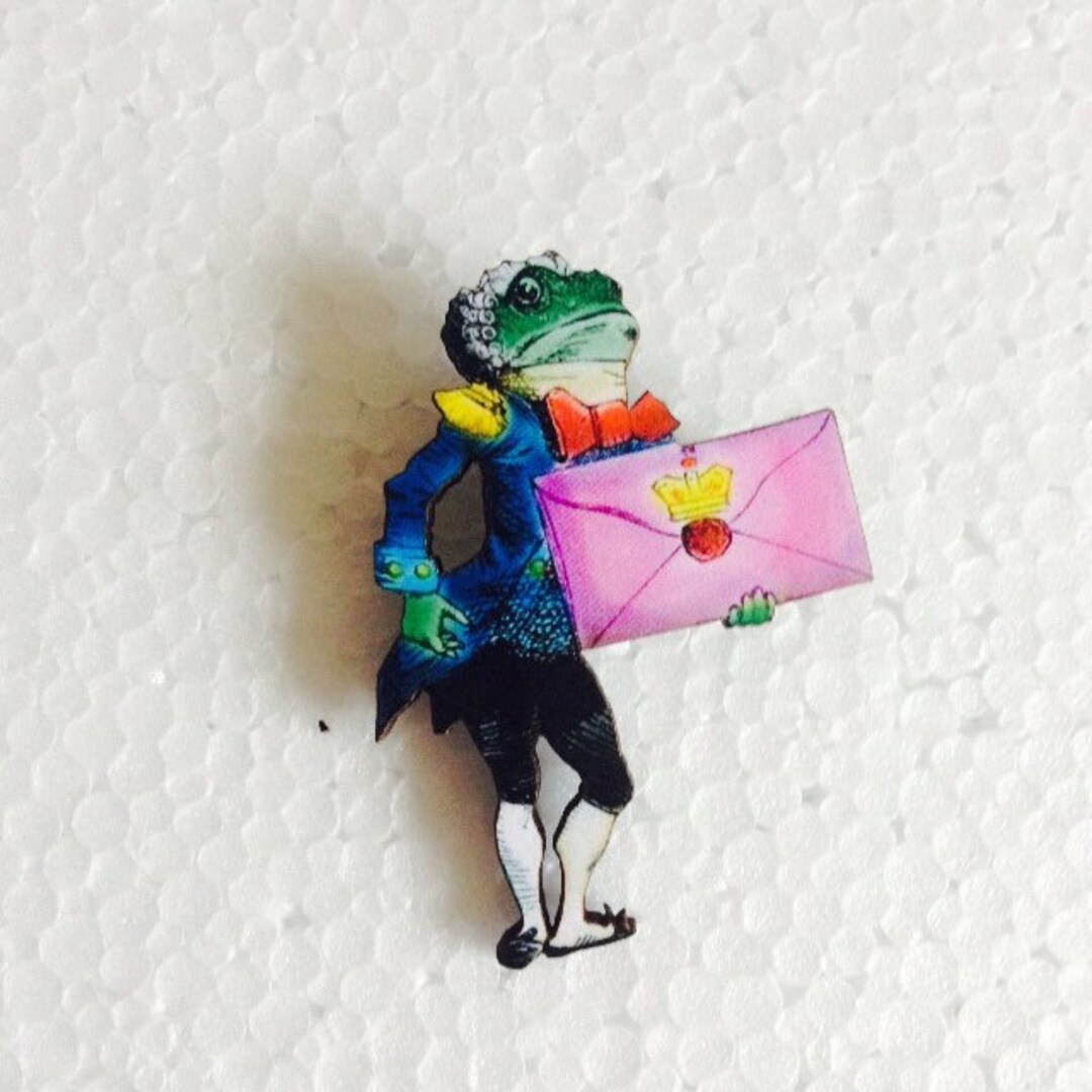 Frog Butler Holding Invitation Letter From Alice in Wonderland Wooden ...