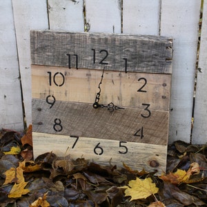 Modern Natural Wall Clock, Farmhouse Style Wall Decor, Reclaimed Wood ...
