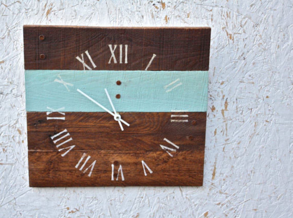 Reclaimed Rustic Wood Wall Clock Farmhouse Style Kitchen or - Etsy