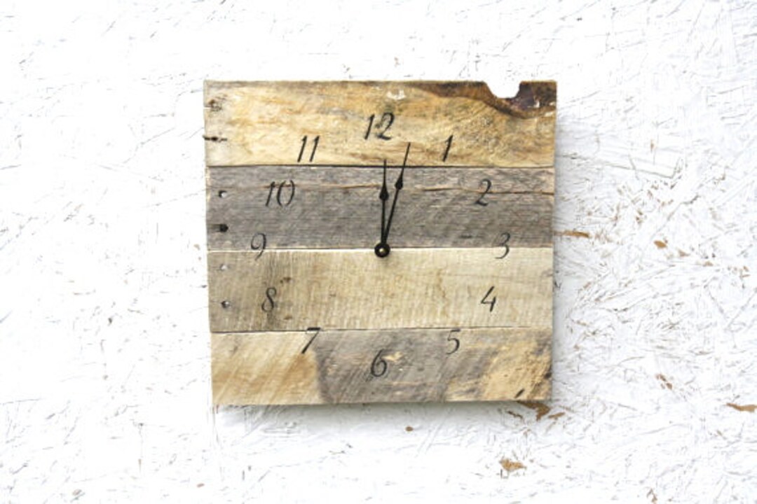 Rustic Farmhouse Clock Natural Look Minimalist Custom Reclaimed Pallet ...