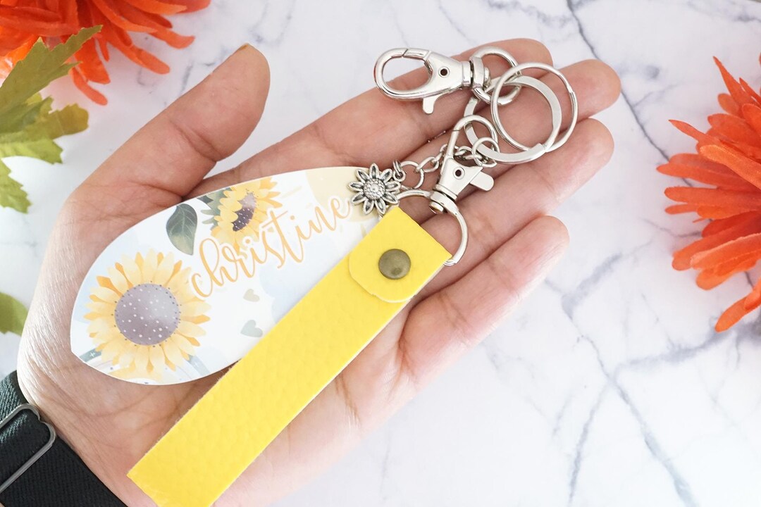 Sunflower Keychain | Name Keychain | Aesthetic Keychain | Gifts for Her ...