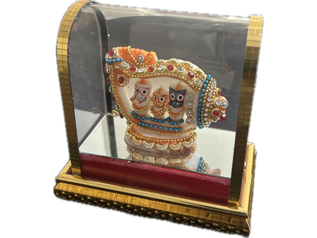 Jagannath Trio in Decorative Conch Shell | Ornate Hindu Shankha ...