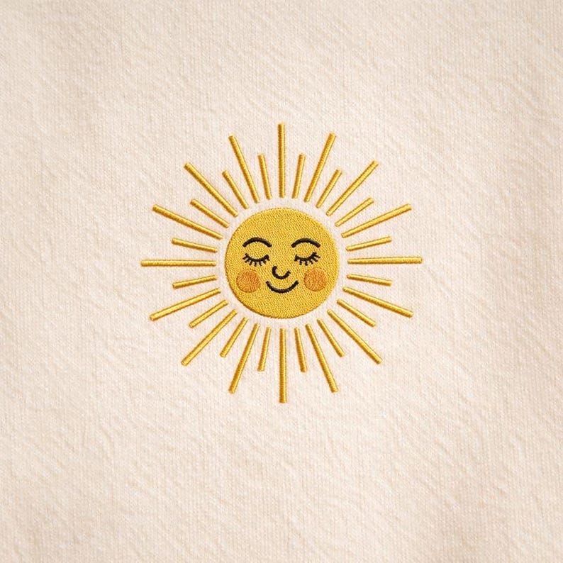 Diseño de bordado de cara de sol celestial / Bordado de sol bohemio ...