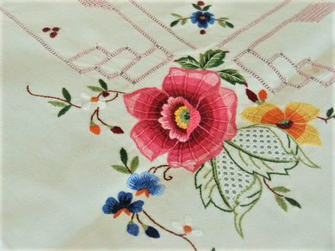 Vintage Tea Luncheon Tablecloth Bridge Card Table Made Embroidery Multi ...