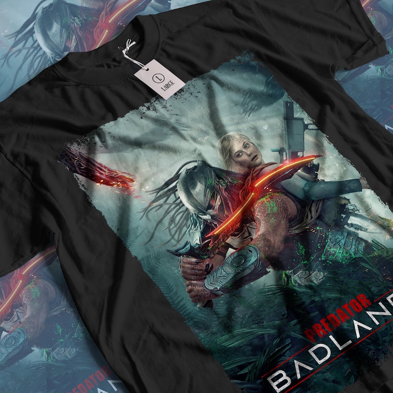 Aesthetic Predator Badlands T-shirt: Vintage Sci-fi Fantasy Movie ...