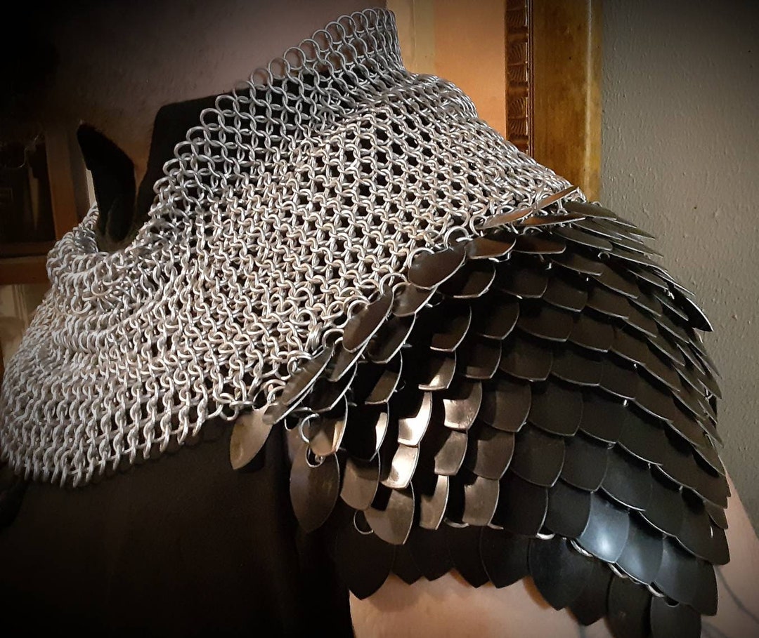Mantle With Scalemaile Pauldrons - Etsy