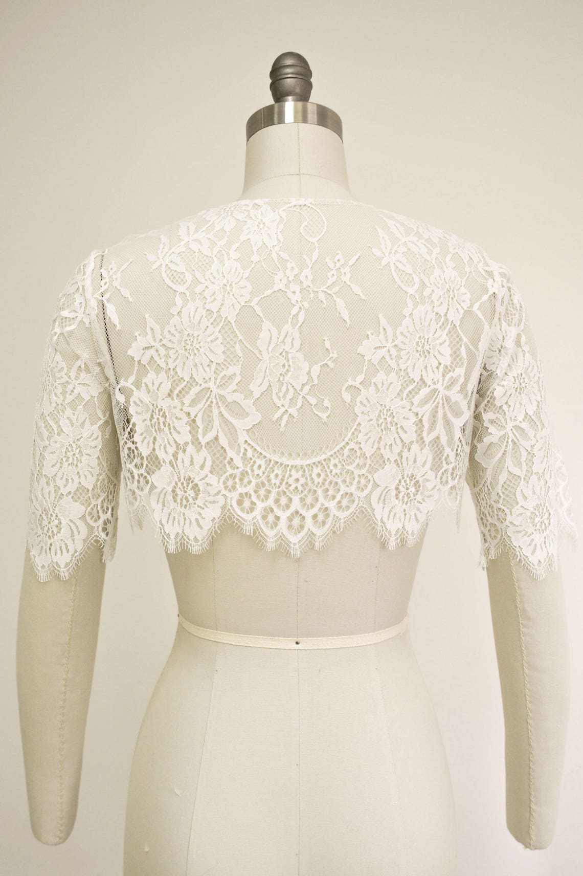 Swan Queen French Chantilly Lace Bridal Shrug in Off-white; Delicate ...