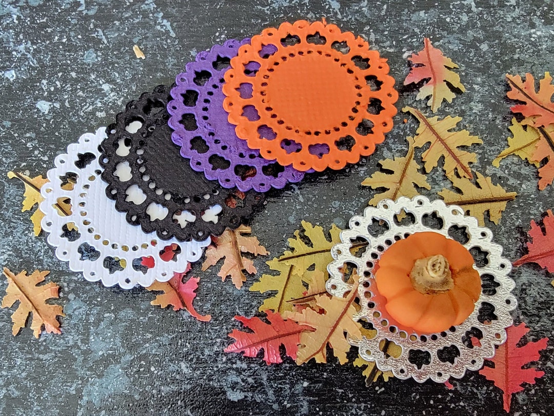 Dollhouse Miniature Paper Doilies With Pumpkin Pattern, Set of 5 ...