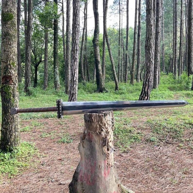 Handmade Raider Sword – Berserk-inspired High Carbon Steel Cosplay Prop ...