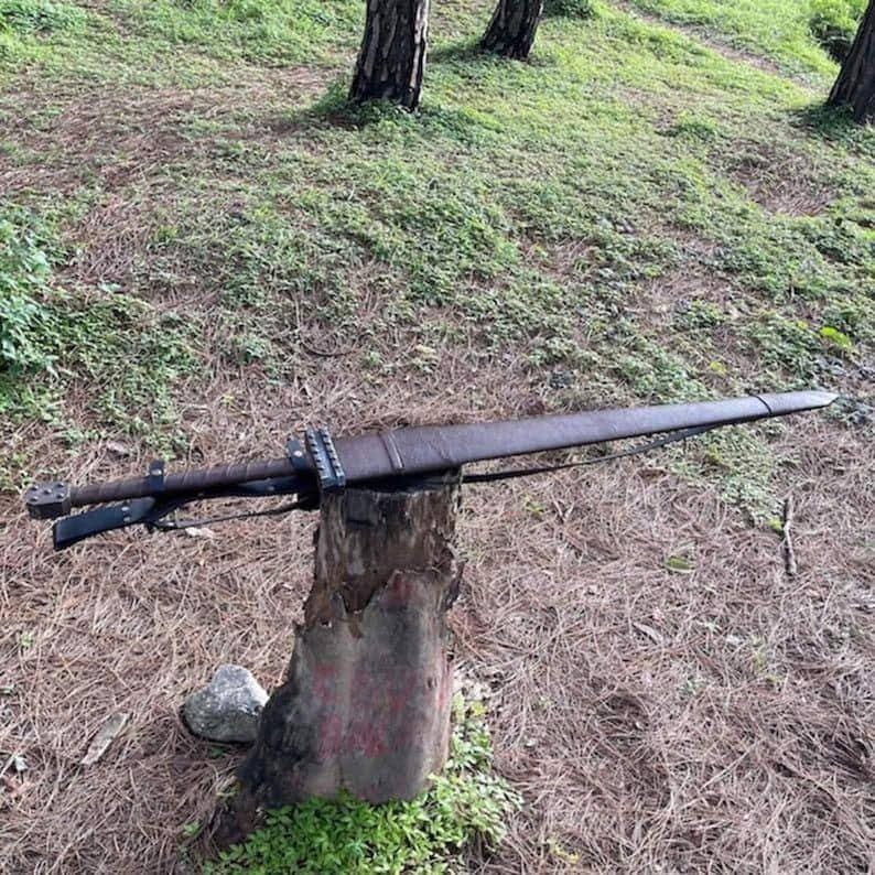 Handmade Raider Sword – Berserk-inspired High Carbon Steel Cosplay Prop ...