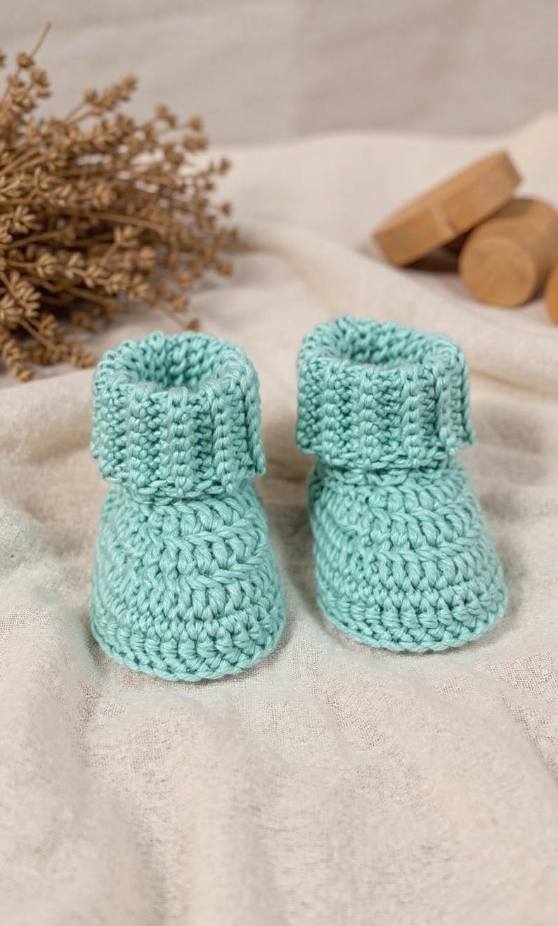 Baby Booties Crochet Pattern, Newborn Shoes DIY Tutorial (PDF Download ...