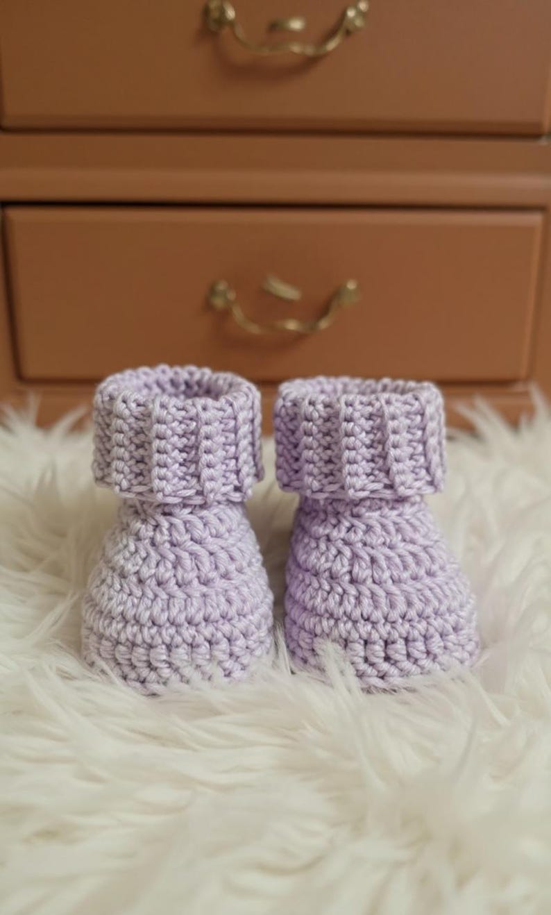 Baby Booties Crochet Pattern, Newborn Shoes DIY Tutorial (PDF Download ...