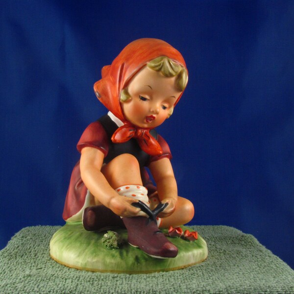 Erich Stauffer Figurine - Etsy