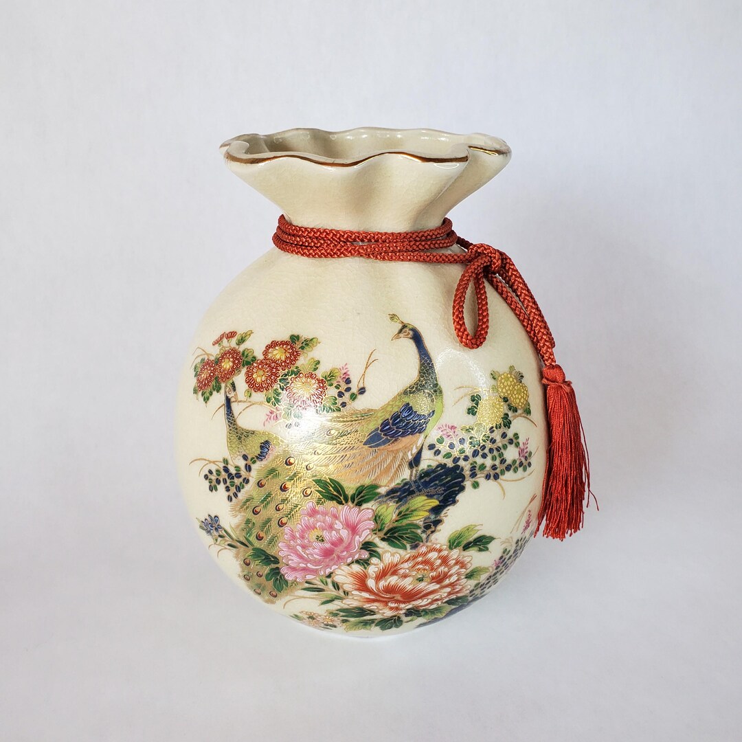 Satsuma-style Japanese Ruffled Peacock Vase - Etsy
