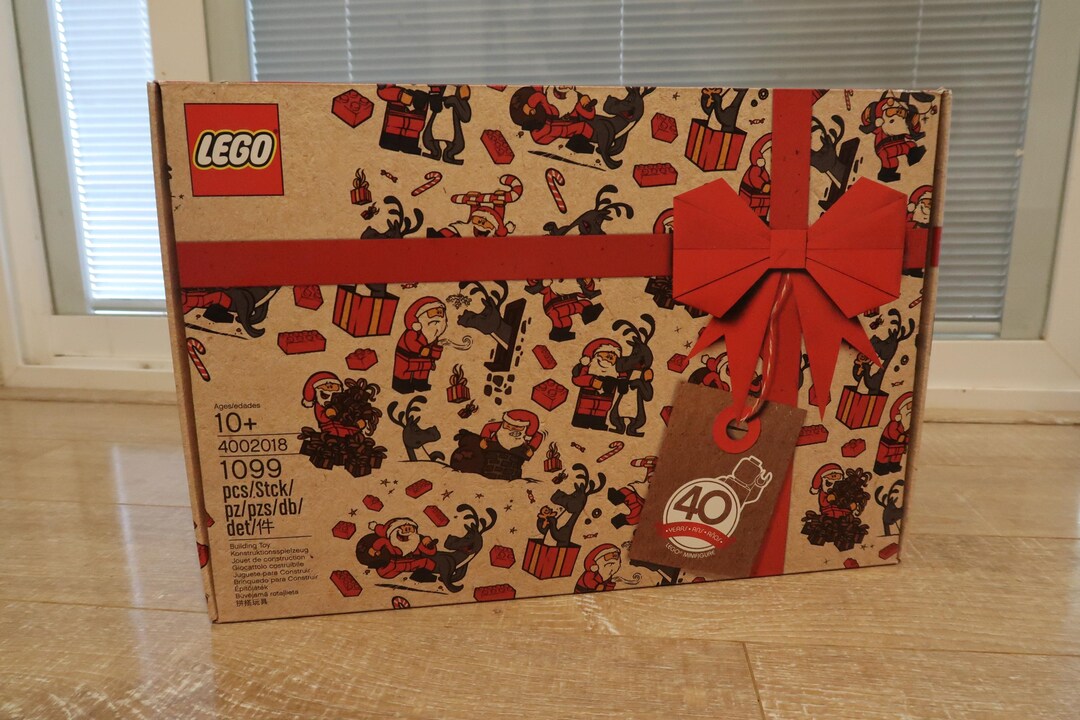 LEGO 4002018 Santa and Reindeer – New Sealed 40th Anniversary Employee ...