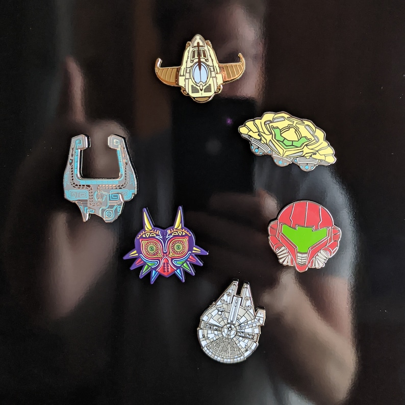 Zonai Hand Magnet: Zelda Hard Enamel Fridge Magnet - Glows in Dark - Etsy