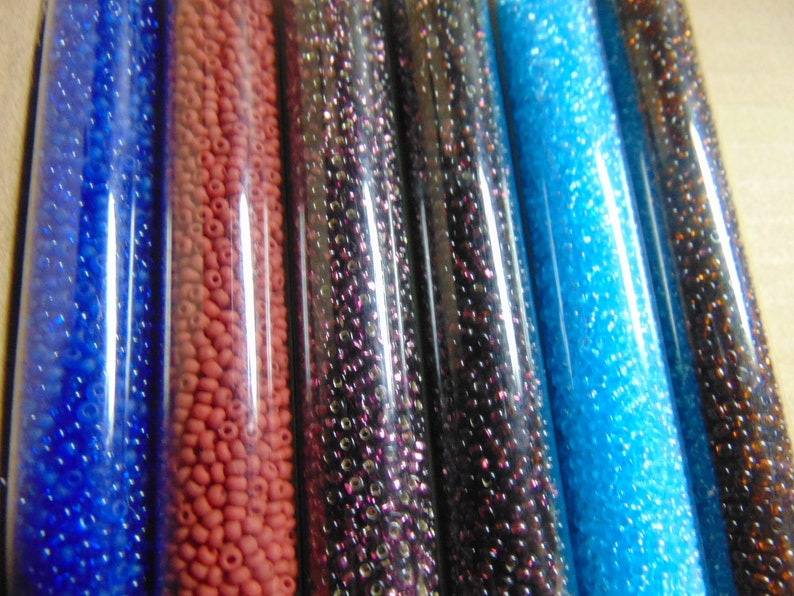 DYNAMITE Bugle Beads 1/4" & Mixed Styles of Seed Bead Size 11/rocaille ...
