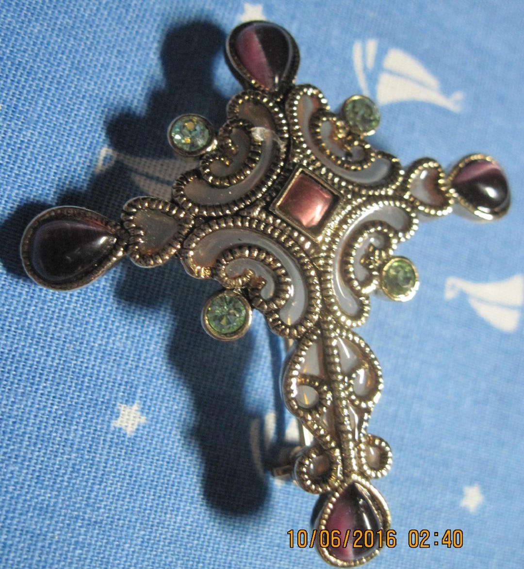 Vintage GORGEOUS Gold Highly Detailed W/purple Cats Eye & Peridot ...