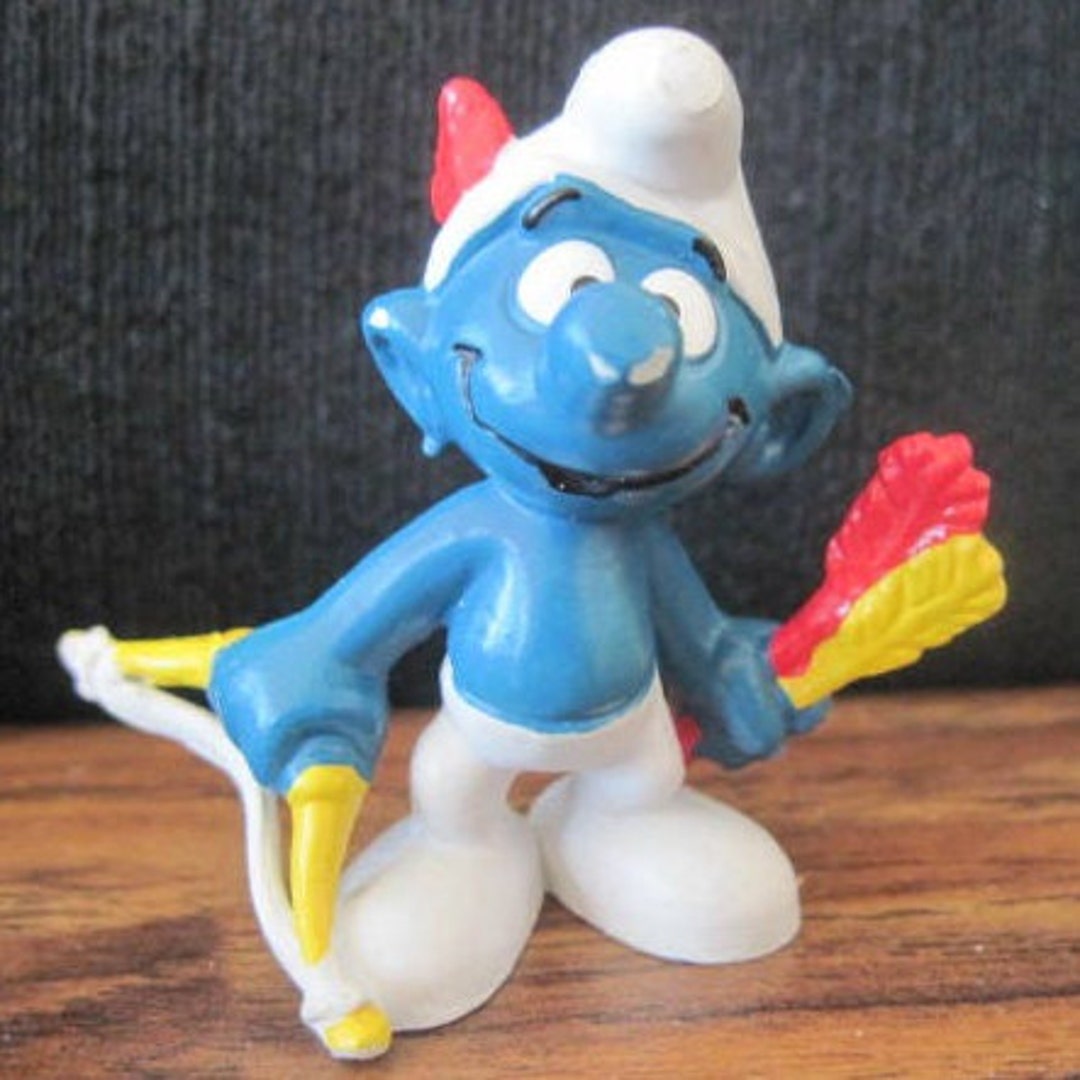 Vintage 1978 ARCHER Smurf W/ Feather in Cap and Bow and Arrows...kid's ...