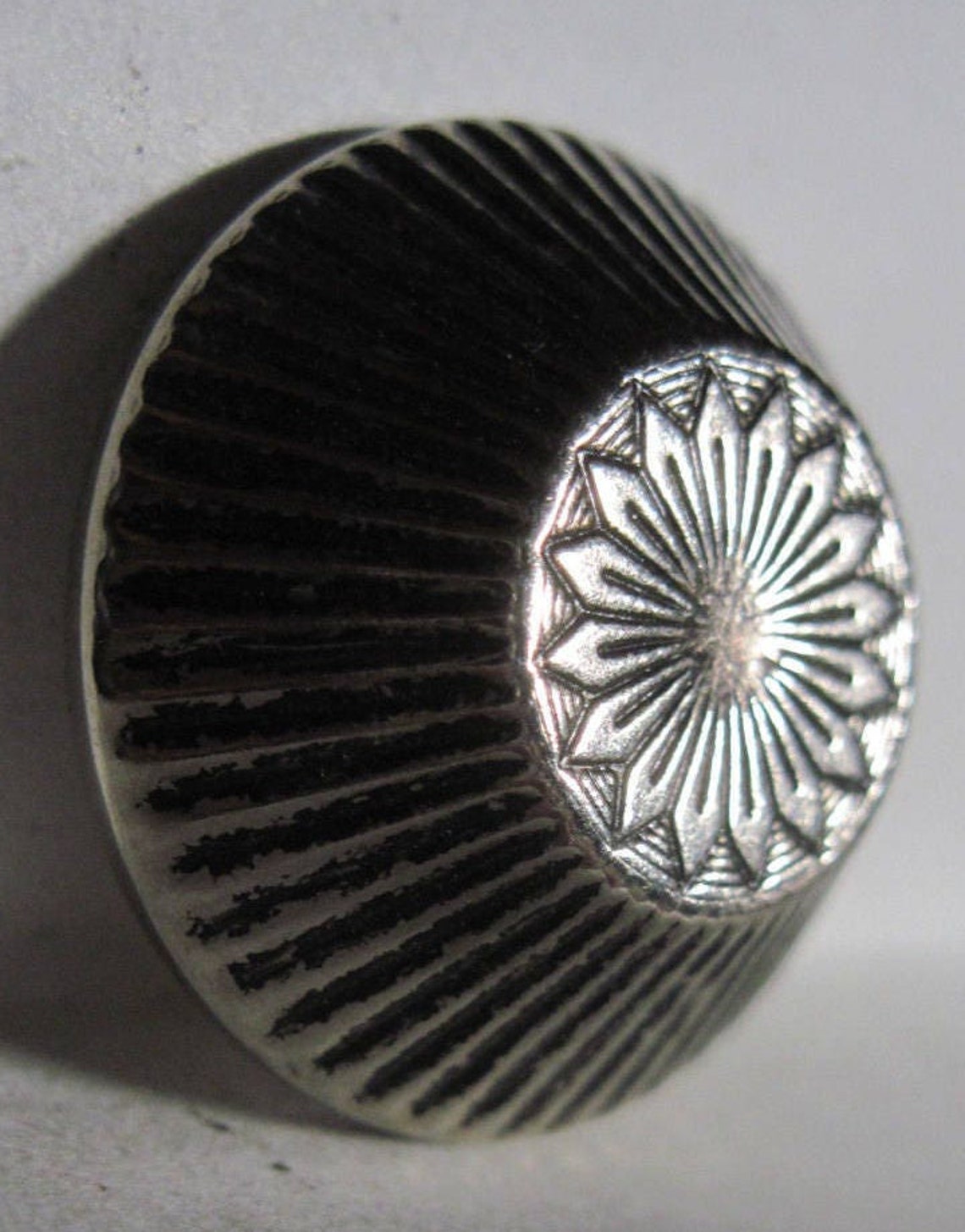 VINTAGE/ANTIQUE Beautiful 1950'S Silver Art Deco High Dome Flat Top ...