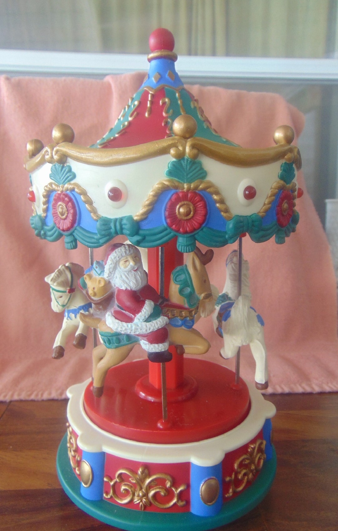 VINTAGE 90's Musical Santa Rides A Merry Go Round-carousel Light up ...