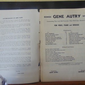 Vintage BEAUTIFUL Graphics '46 Gene AUTRY Song and Autobiography Piano ...