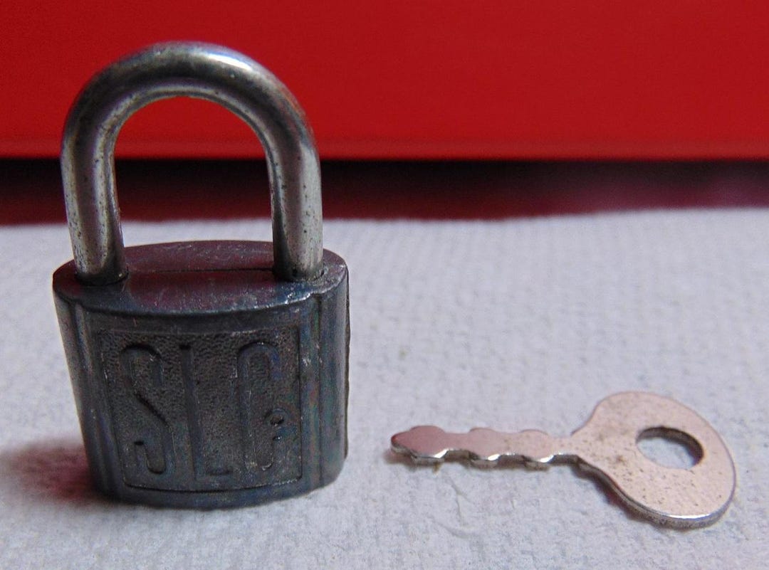 Vintage BEAUTIFUL Miniature Steel Padlock & Key Made in USA Slco Lock ...