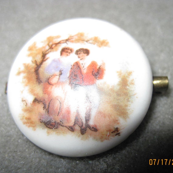Antique BEAUTIFUL 1910-1920 Celluloid Victorian Pin..… - Gem
