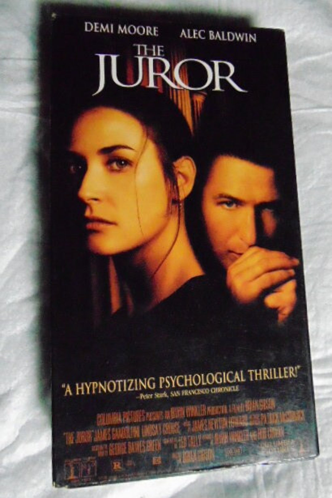 Vintage AWESOME Movie: The Juror VHS Tape 1998 Rated R Demi Moore Alec Baldwin - Etsy.de