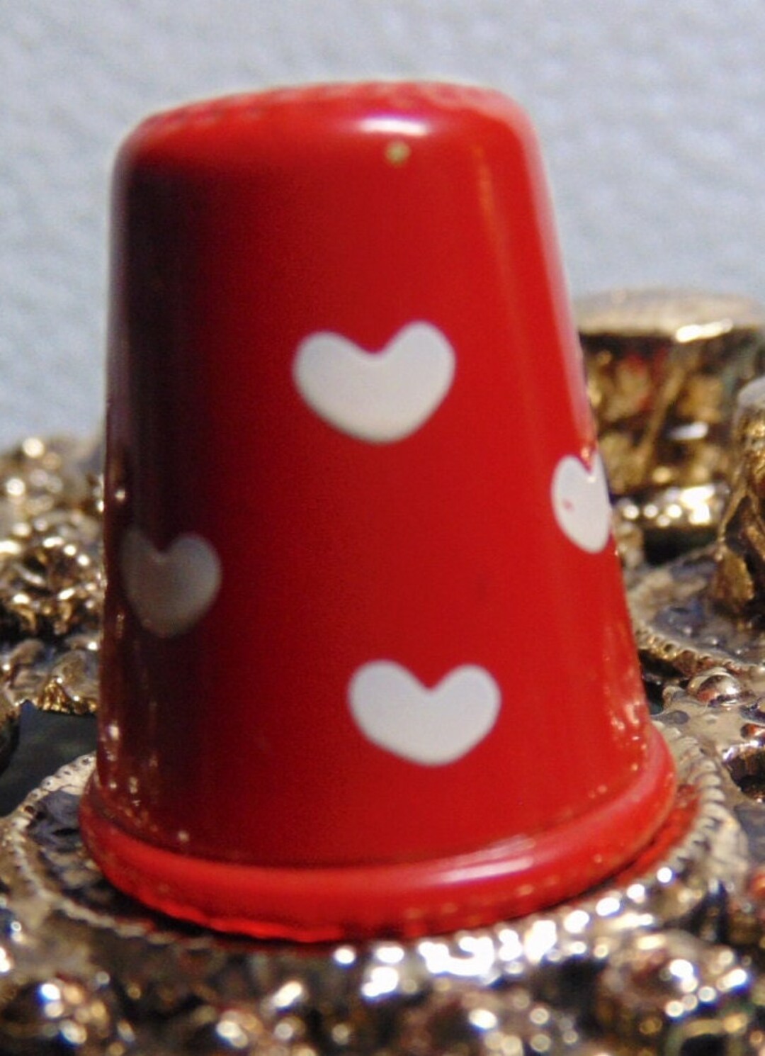 VINTAGE Beautiful Copper & Enamel Red W/ White Heart Thimble...#27 ...