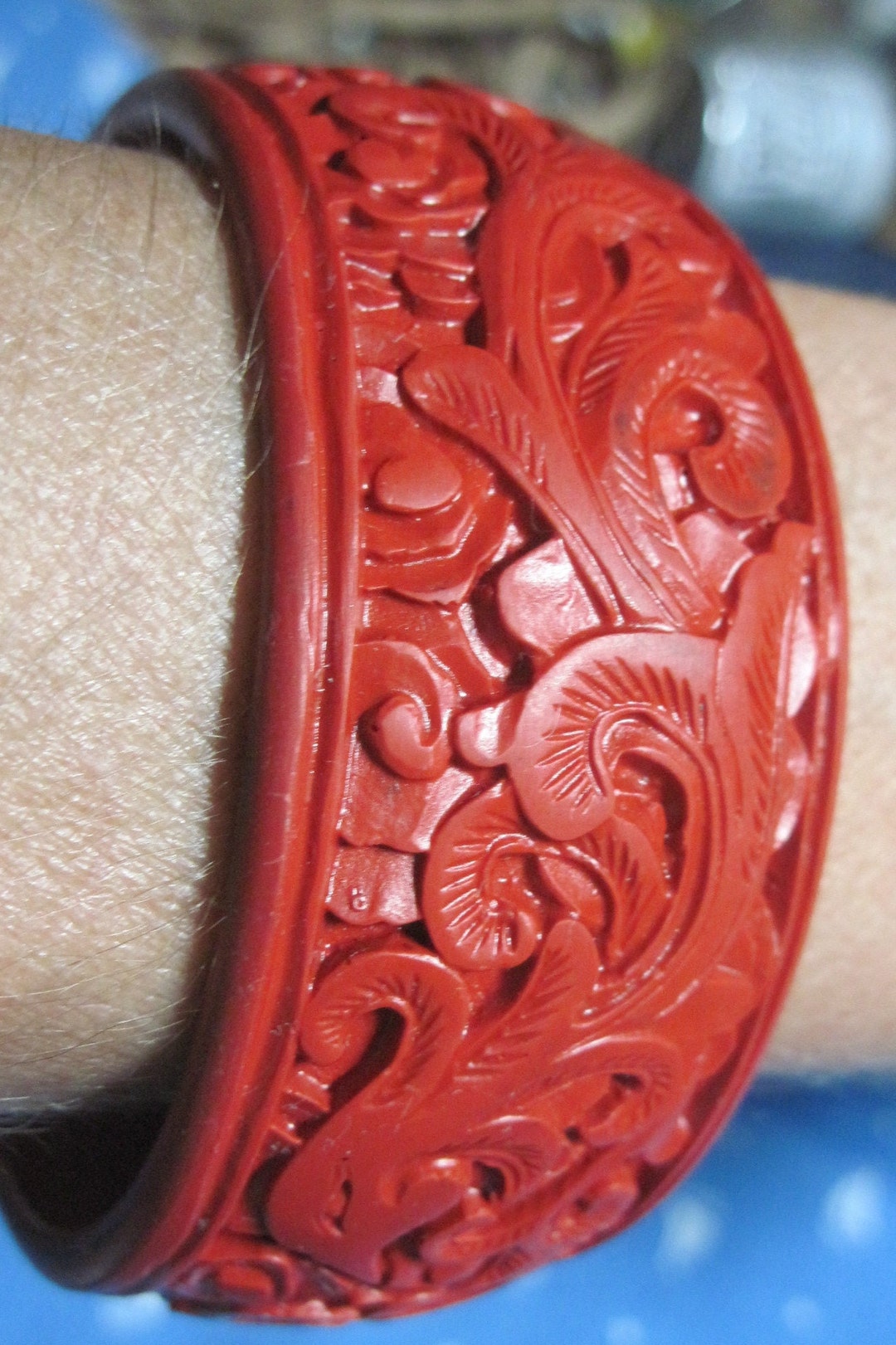 Vintage Beautiful Real? Faux? Carved? Molded? Floral Design Cinnabar ...