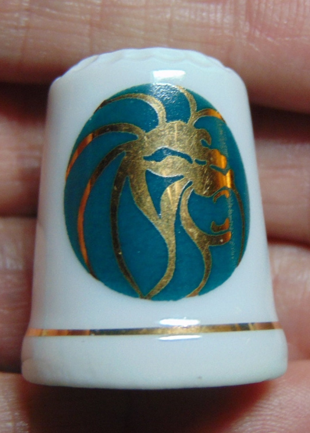 VINTAGE Wonderful 80's/90's Porcelain MGM Grand Casino Souvenir Thimble ...
