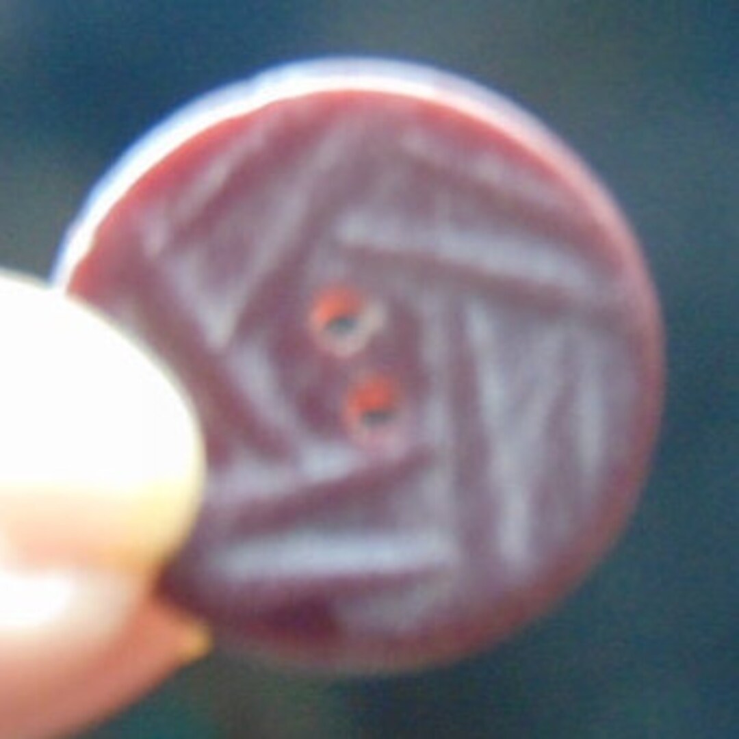 ANTIQUE Beautiful 1920's/30's Deep Ox Blood Molded Celluloid Wafer ...