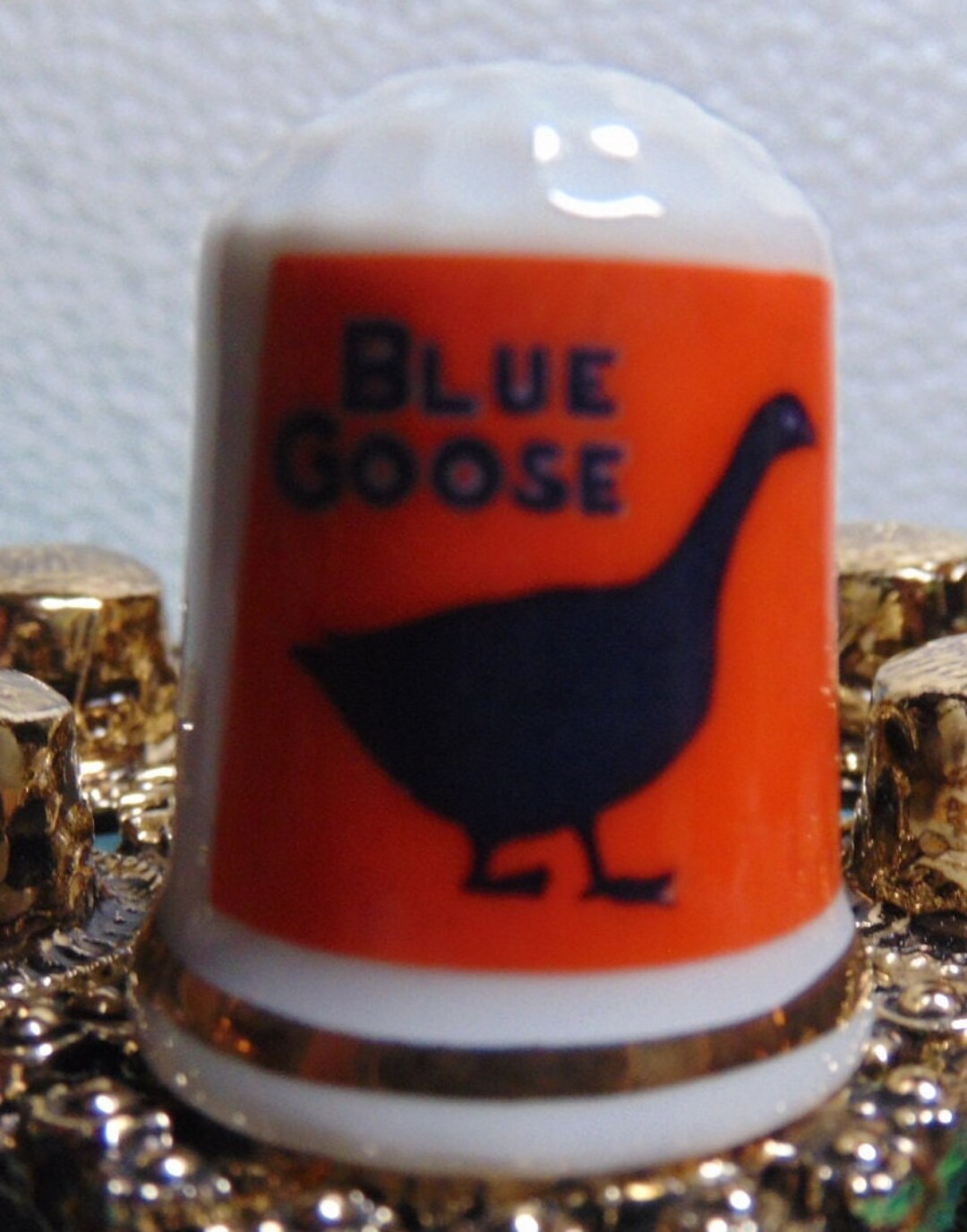 VINTAGE Beautiful 1982 Blue Goose LOGO Porcelain Thimble...#58 ...