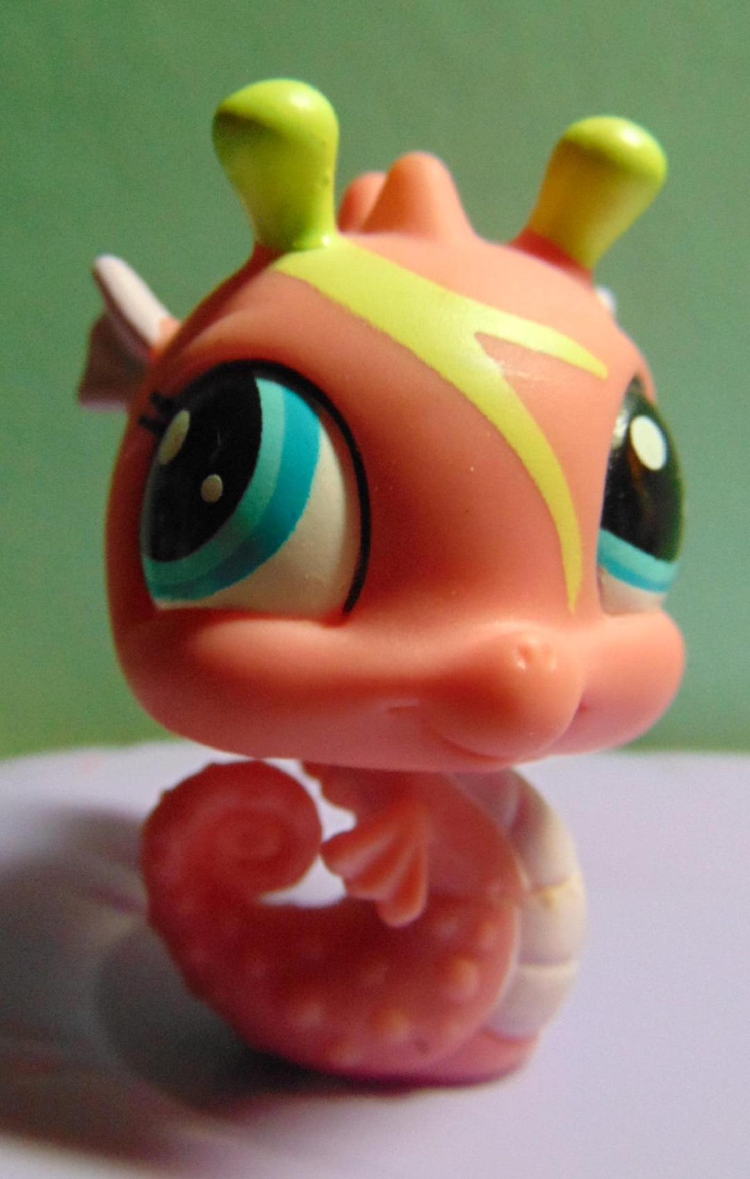 VINTAGE 200? Hasbro 'LPS' Littlest Pet Shop Figurine Sea Horse Yellow ...