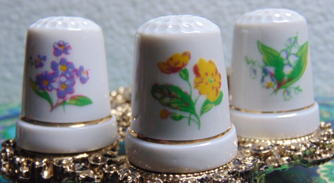 VINTAGE Beautiful 80's Set of 3 Porcelain/bone China Floral W/ Gold KT ...