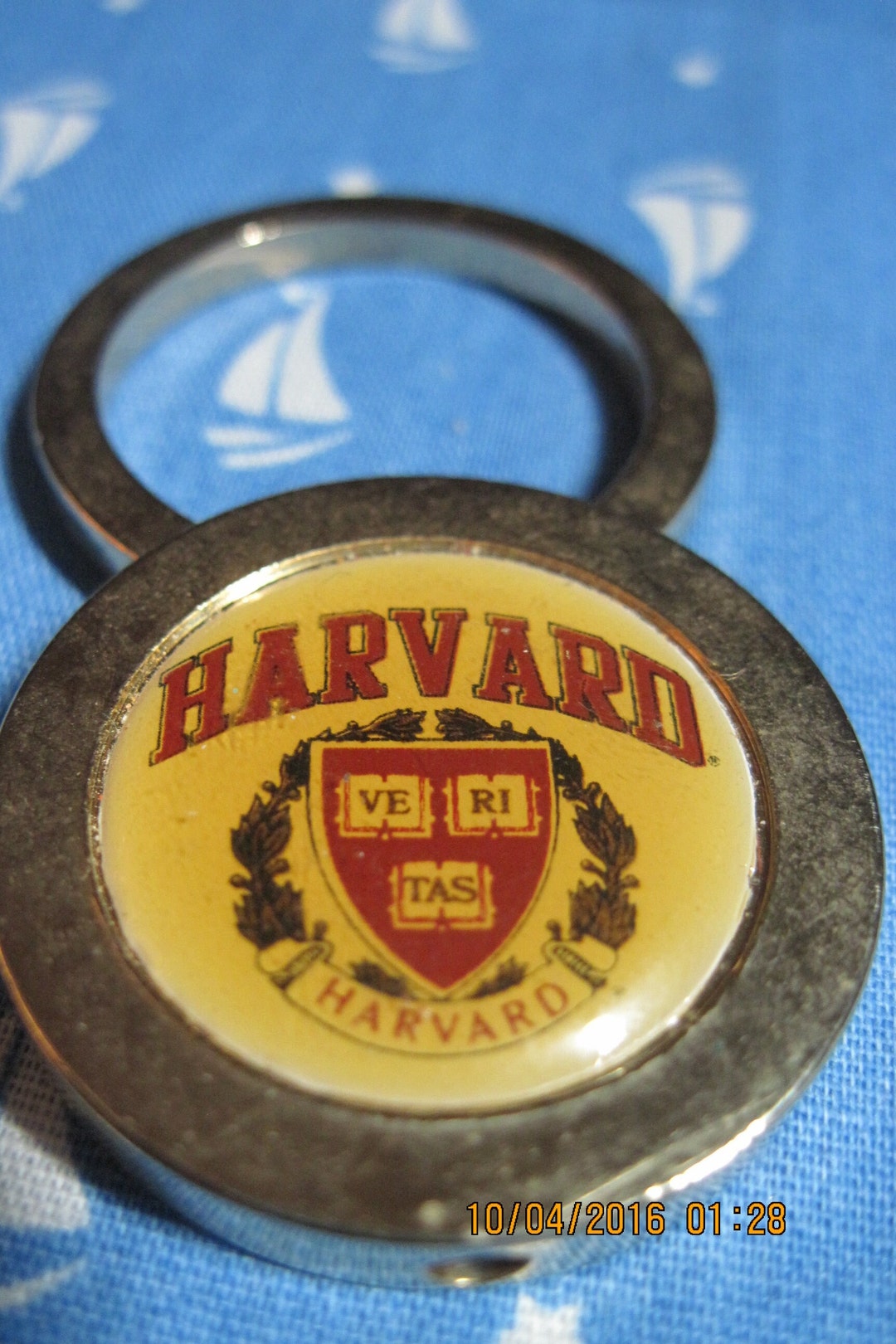 BEAUTIFUL Vintage UNISEX Gold HARVARD Key Ring...never Used..#9840 ...