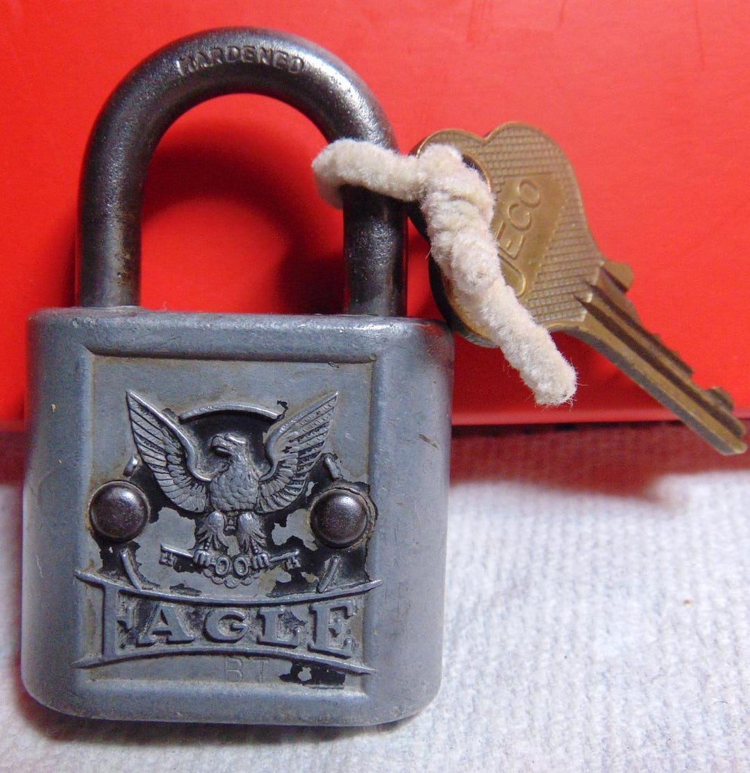 Antique/vintage BEAUTIFUL 30's Era EAGLE Lock Co Padlock W/key ...