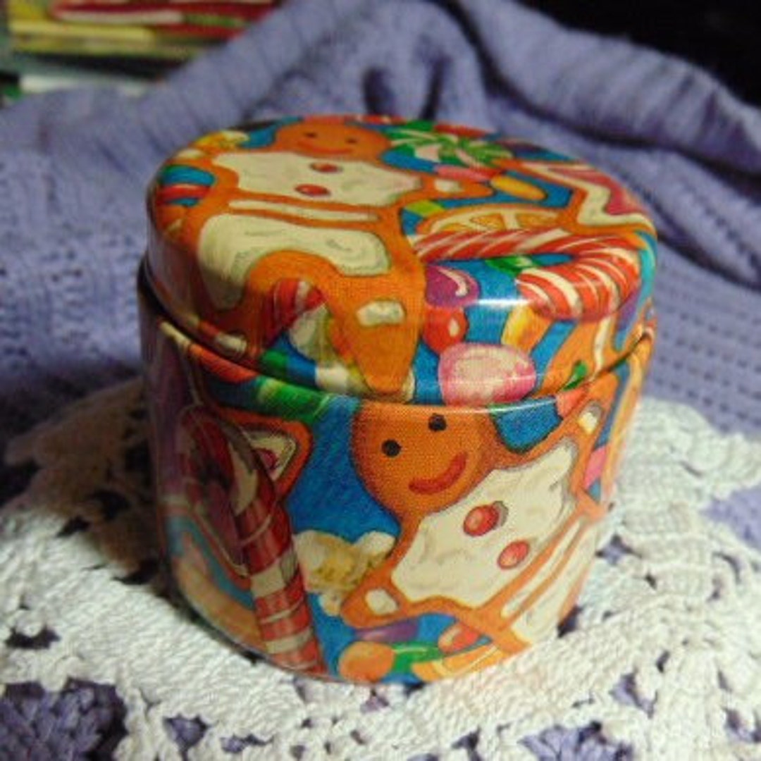 VINTAGE AVON Gingerbread Man 'Gingerbread Treats' Metal Candle Holder ...
