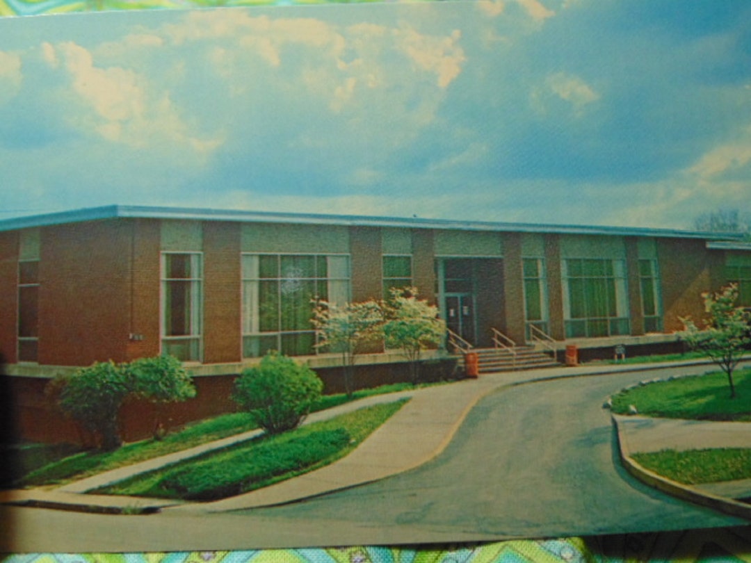 Vintage 50's/60's Alumni Memorial Building Berea KY State Postcard ...