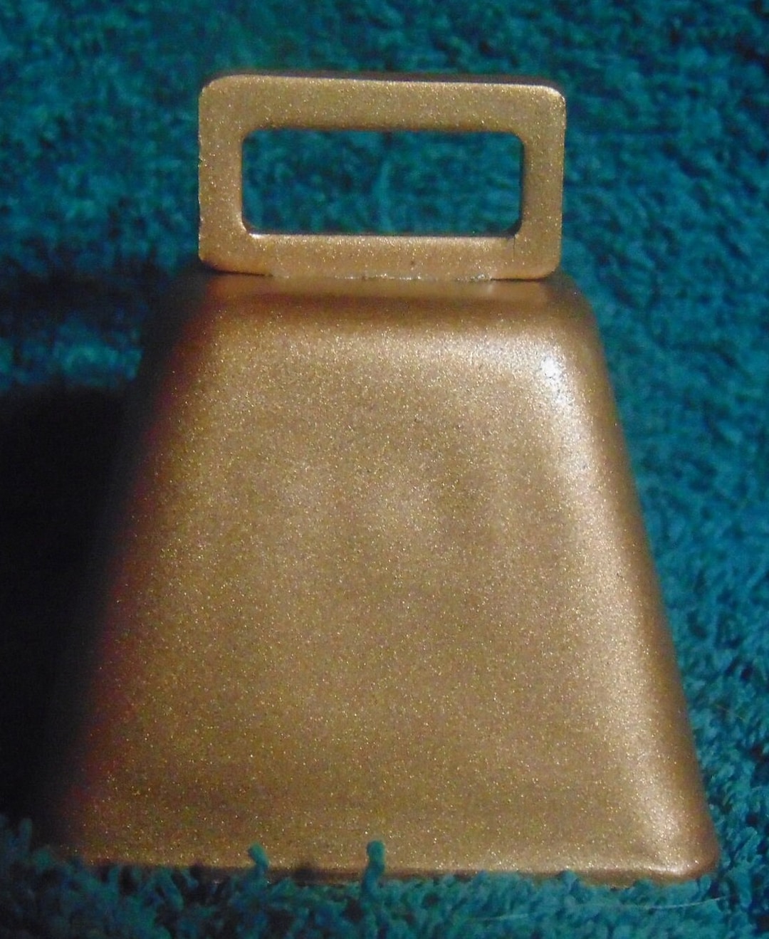 VINTAGE 60's/70's Miniature Copper/metal Cow Bell...#234..vintage Cow ...