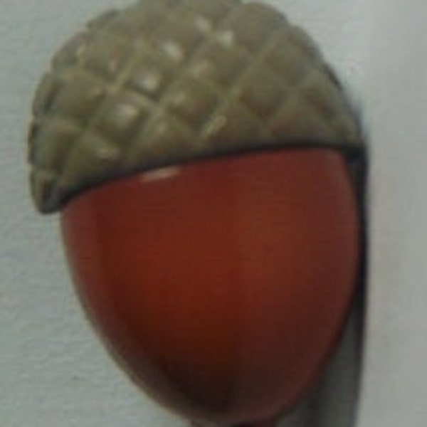Acorn Button - Etsy