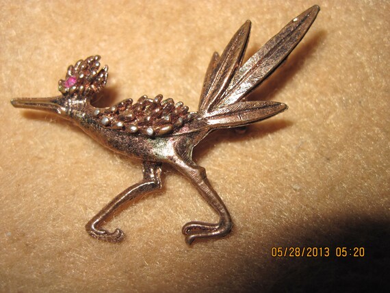 Vintage GORGEOUS Copper Road Runner Pin ....has Red Crystal | Etsy